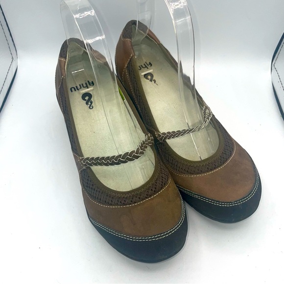 Ahnu | Shoes | Ahnu Olivia Mary Jane Leather Wedges | Poshmark